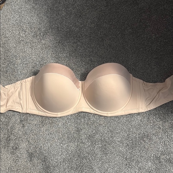 Intimates & Sleepwear | Strapless Cream Bra | Poshmark